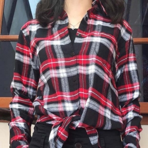 21 Stylish Flannel Outfit Ideas for Fall - StayGlam