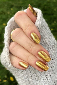 43 Gold Nail Designs For Your Next Trip to The Salon - StayGlam - StayGlam