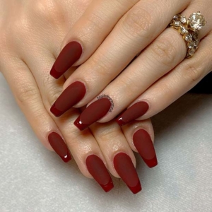 41 Pretty Ways to Wear Red Nails - StayGlam