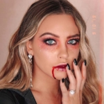 23 Vampire Makeup Ideas for Halloween 2020 - StayGlam